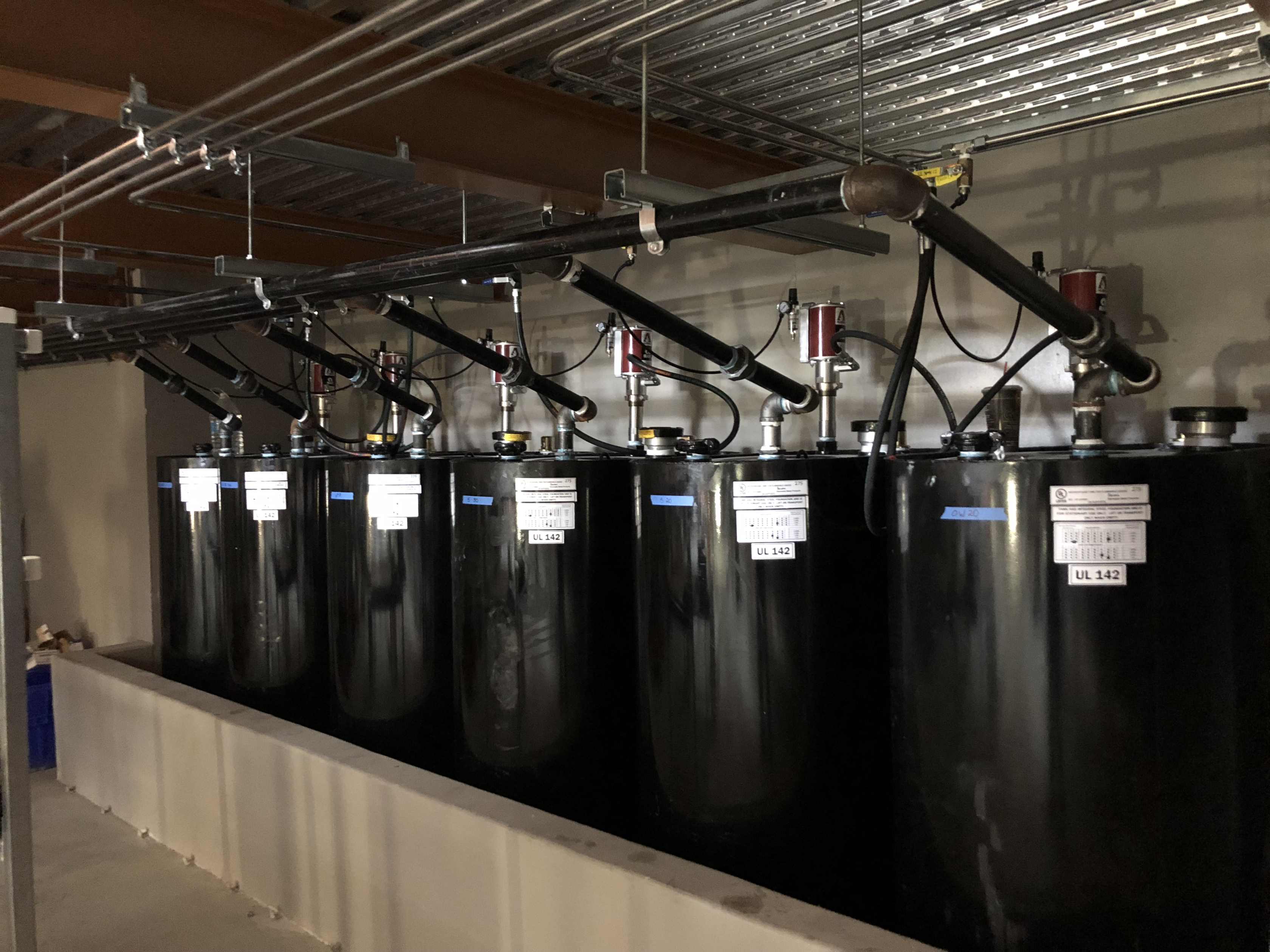 UL 142 Single Wall Vertical Tanks 300 & 550 Gallons | Newberry Tanks